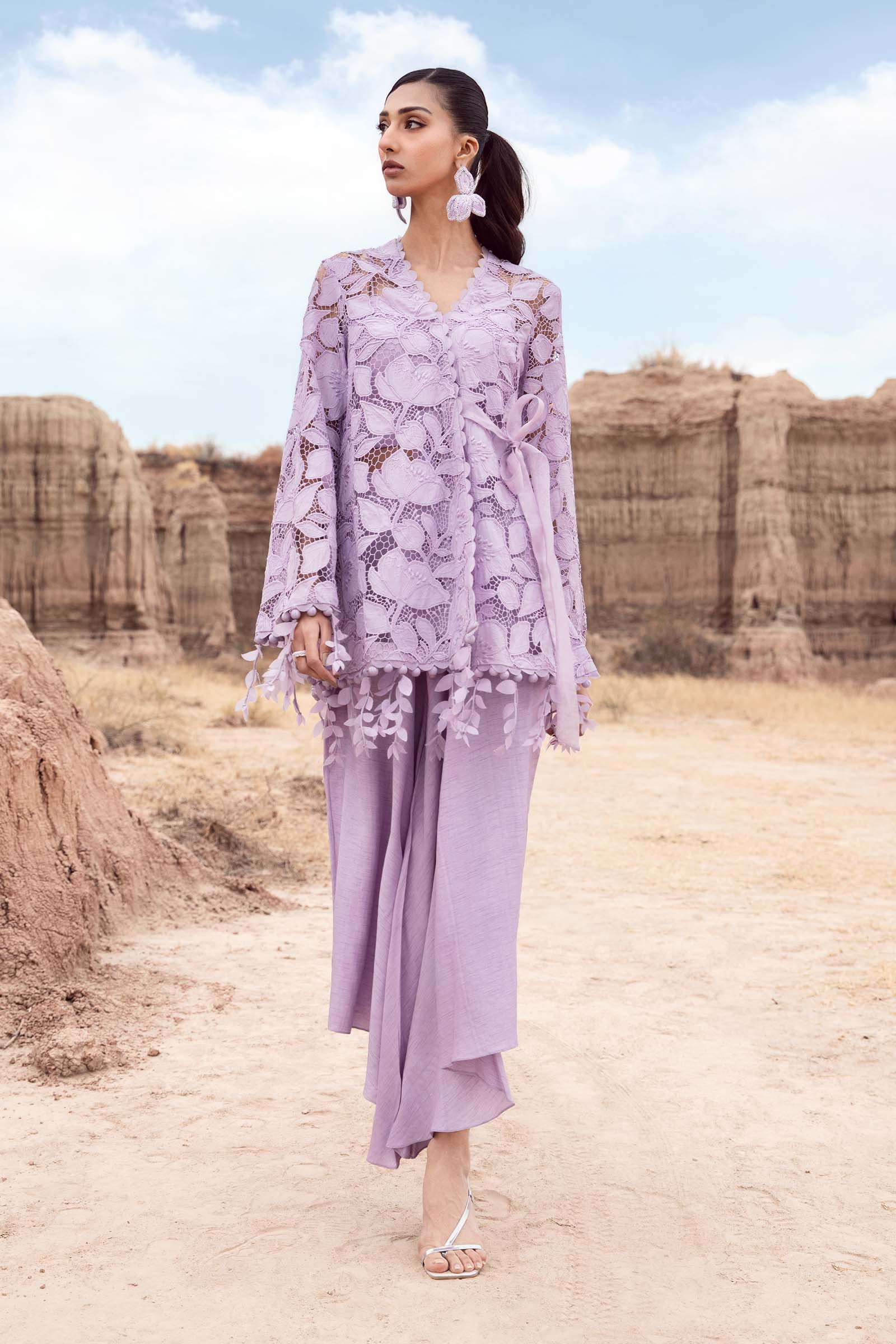 Embroidered Silk Fabric (1Pc) | LF-CH1R1 – Maria.B. Designs (AE)