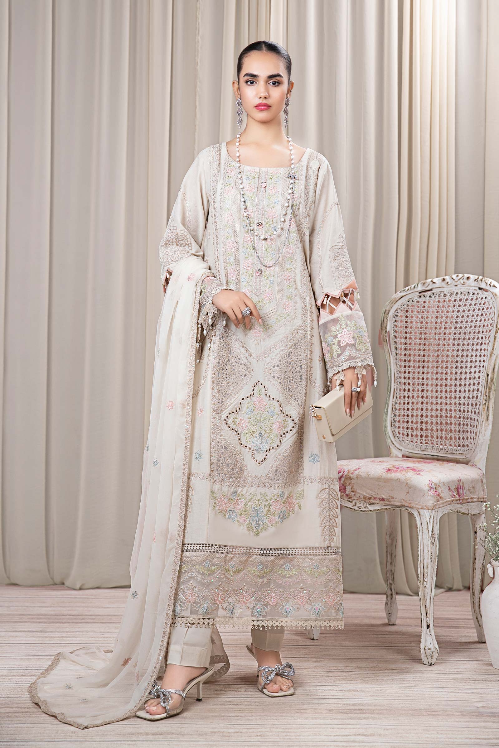 3 Piece Embroidered Self Jacquard Suit – Maria.B. Designs (AE)