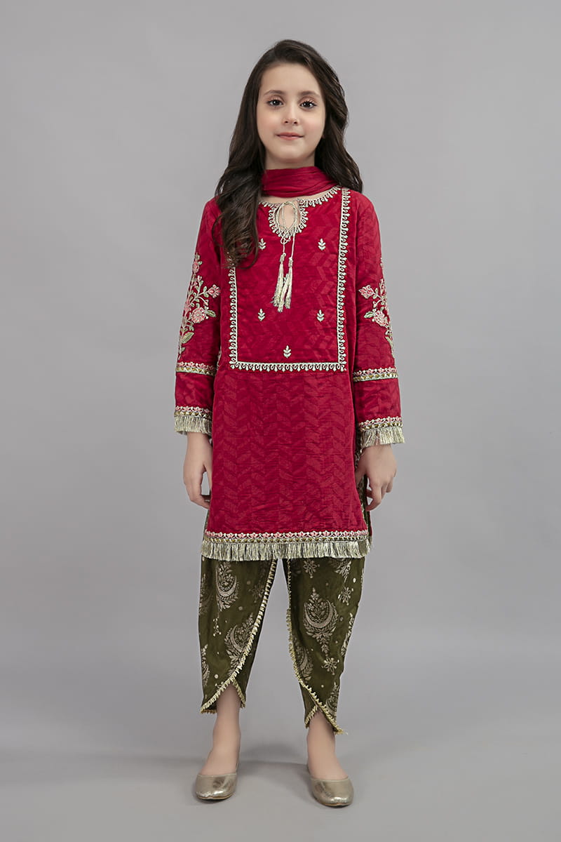 Suit Mahroon MKD-W20-04 is available in Mahroon Color - Maria.B ...
